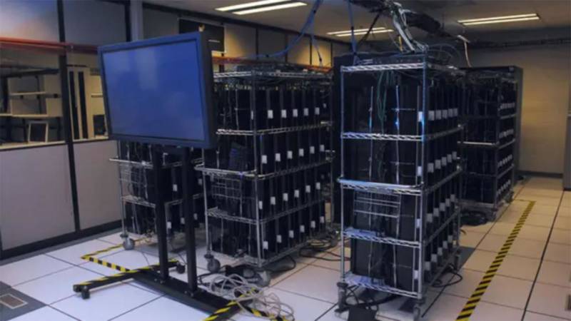 O super computador feito de consoles PS3 criado pela Força Aérea dos ...